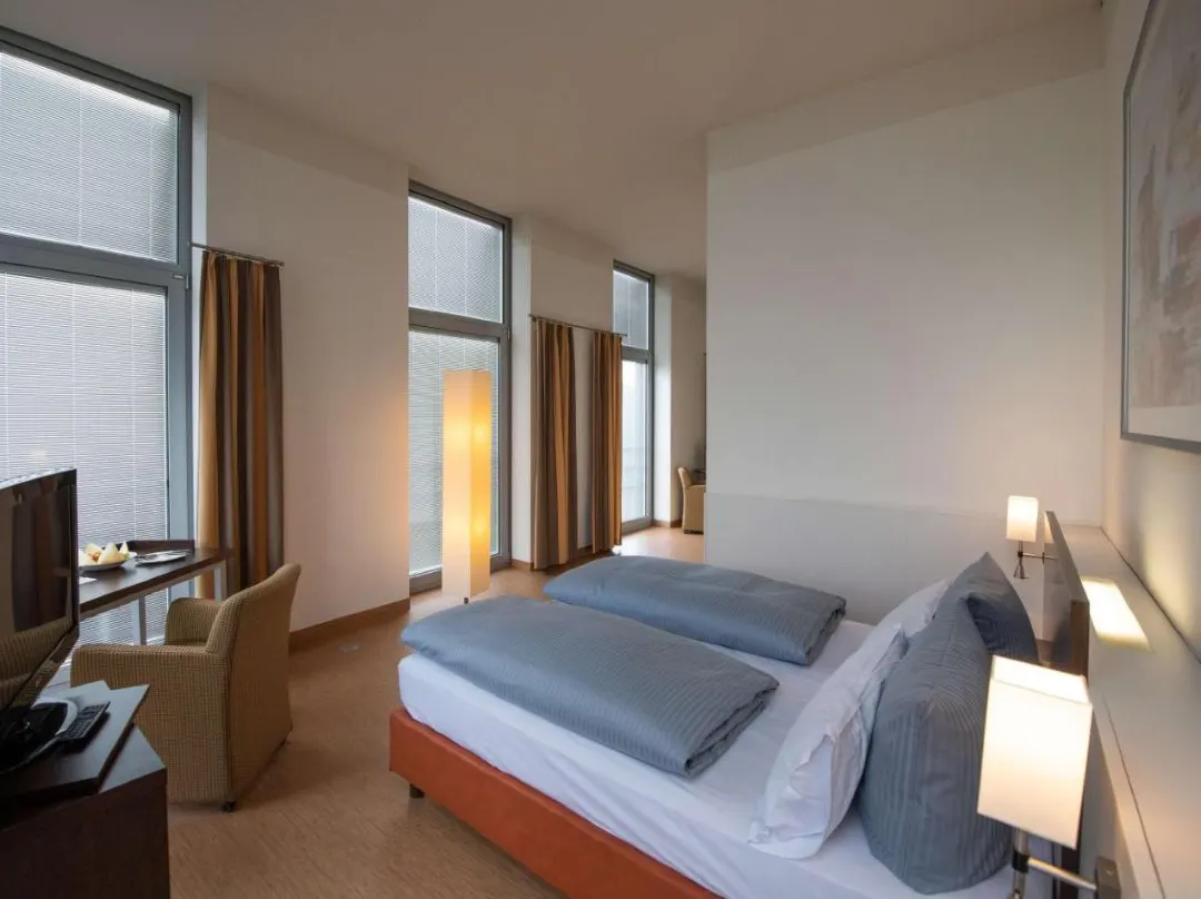 Livenwork Hotel & Coworking Gvz Ingolstadt - Ingolstadt