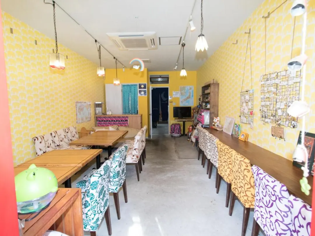 Yadocafe Chelsea's Rainbow B&b - Osaka, Japan
