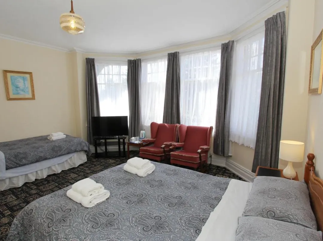 West Point Hotel Bed And Breakfast - Gwynedd