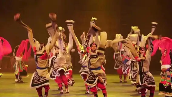 Jiuzhaigou "Tibetan Mystery" immersive song and dance show/concert ...
