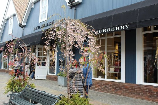 BURBERRY OUTLET WITH AMAZING PRICE 2022| BICESTER VILLAGE, 47% OFF