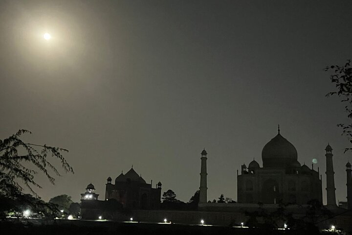 Tajmahal In Night View