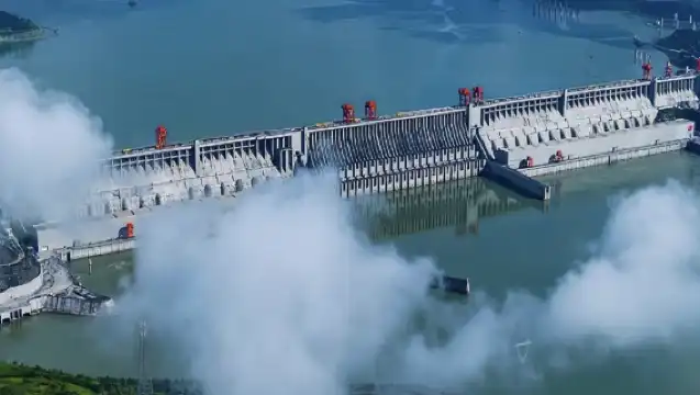 Yichang: Three Gorges Waterfall + Three Gorges People + Three Gorges ...
