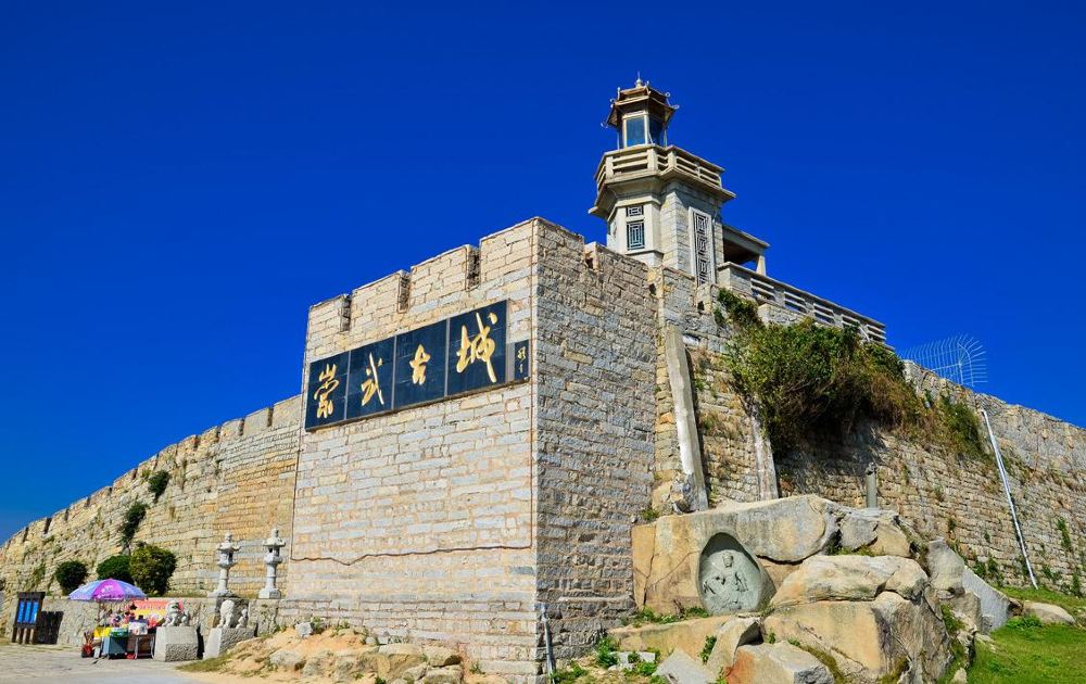 A Day Exploring to Quanzhou: ChongWu Ancient Town, Luoyang Bridge ...