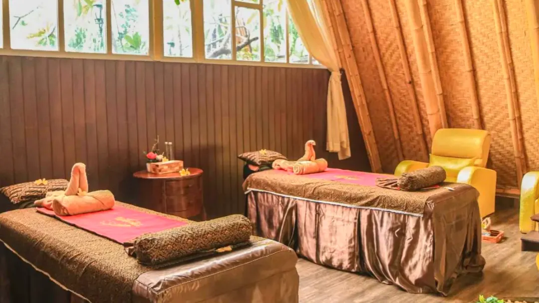 Teba Cafe 的海鮮大餐和日落體驗 | Trip.com