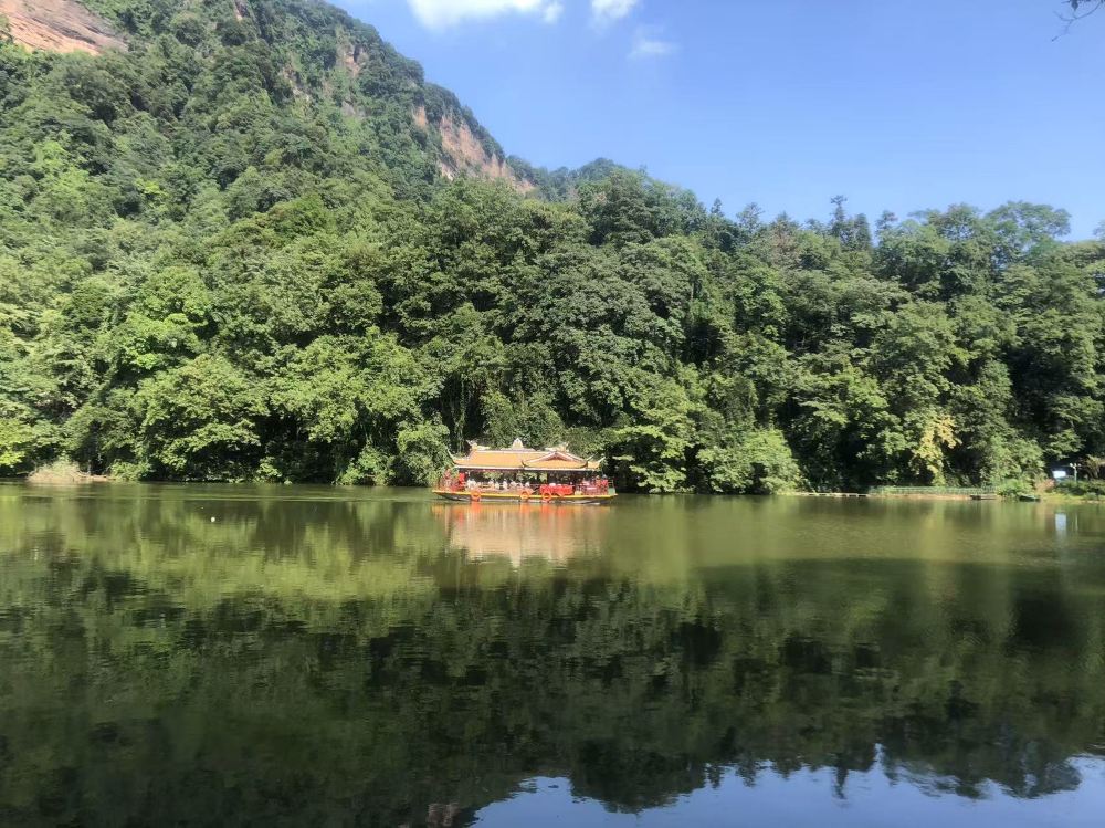 Depart from Chengdu: one-day tour of Qingcheng Mountain (summer ...