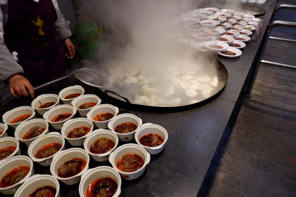 Chengdu Research Base of Giant Panda Breeding + Optional Destinations ...