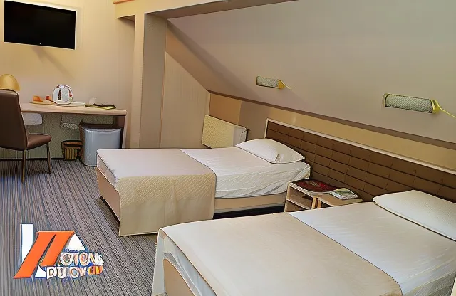 Hotel "Avgust" - Yekaterinburg