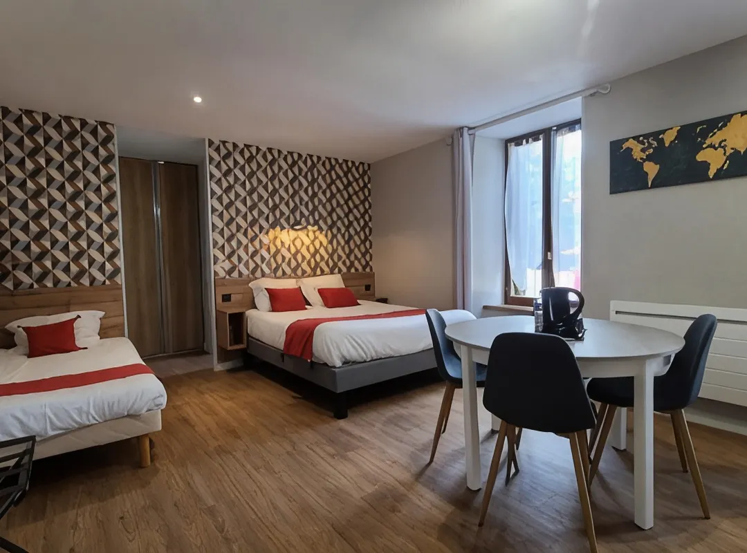 Logis Auberge De L'allagnonette - Cantal