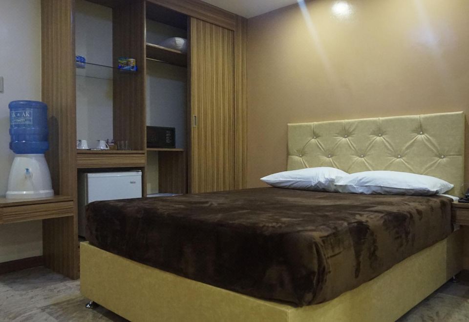 Score Birds Hotel,Angeles - Updated 2024 Reviews & Prices | Trip.com