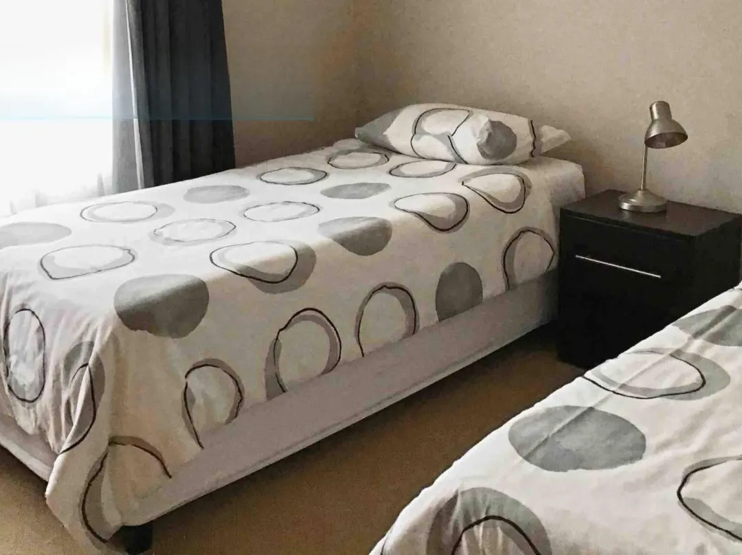 2br Relocation Housing Fully Furnished Secured In Pentagon Park - Bloemfontein