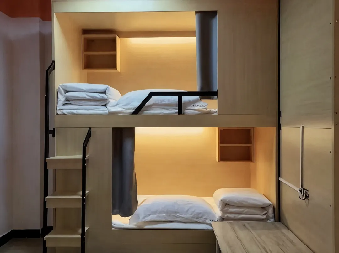 Rainbow Male Youth Hostel - Chengdu