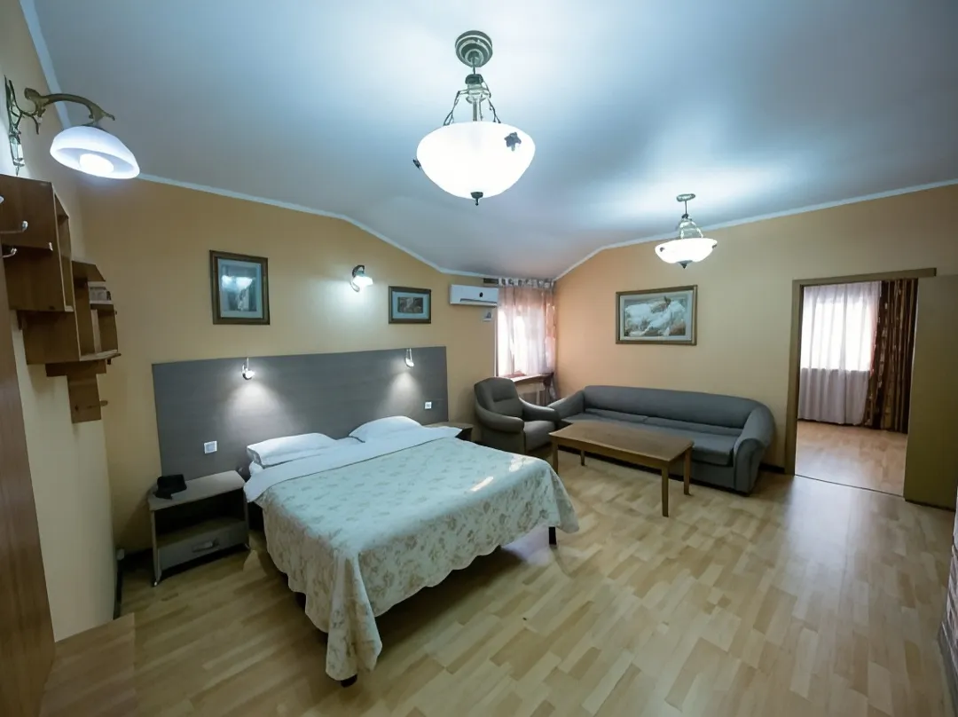 Otel Flagman - Bishkek