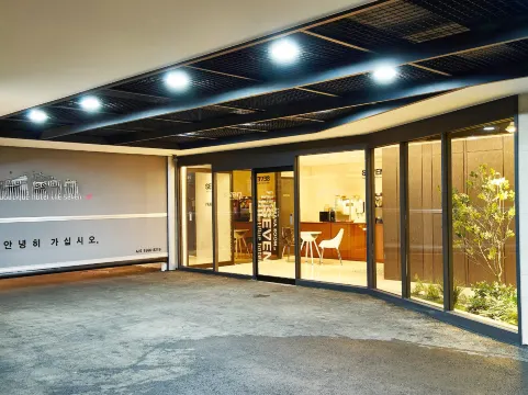 Jinju Hotel Seven - 남해군