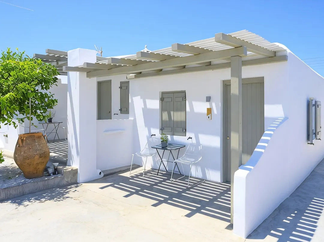 White And Grey - Mykonos