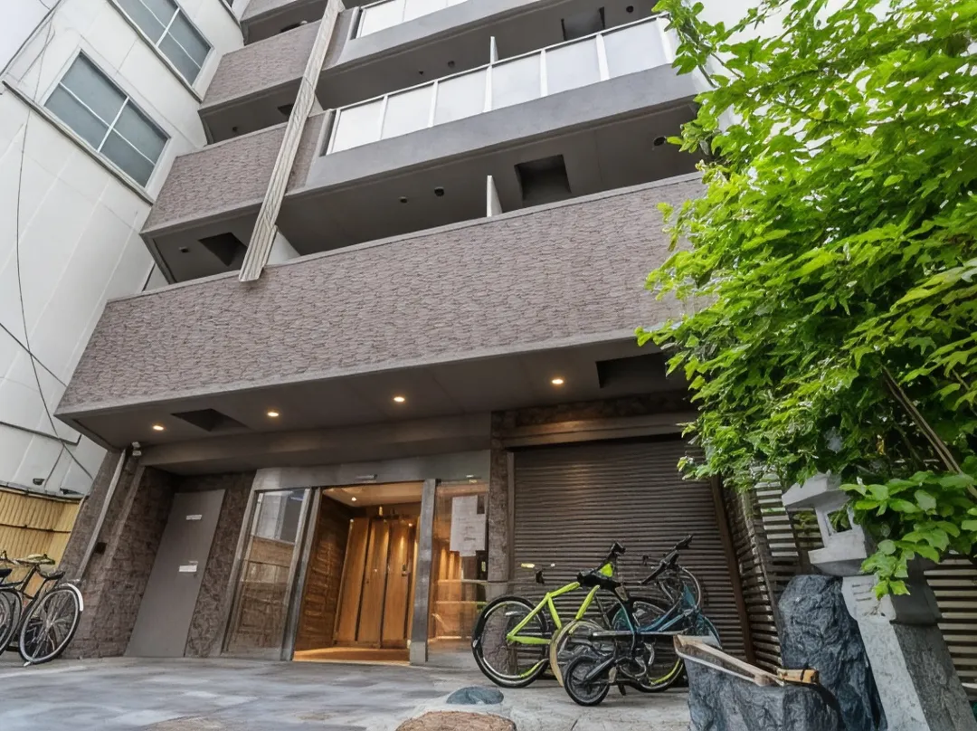 Rewit Building - Ōsaka