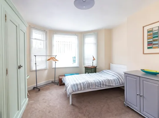 Bradstone Garden Retreat With Own Entrance - Folkestone