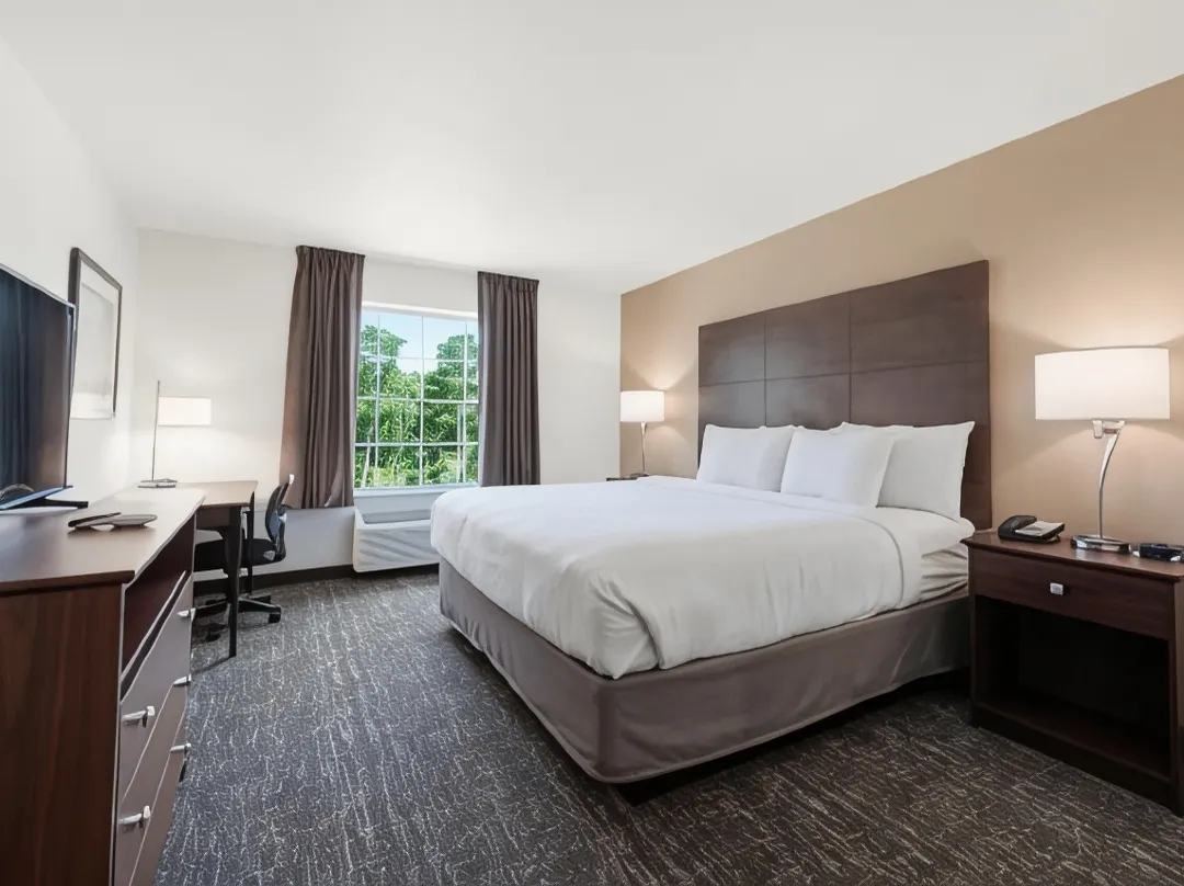 Cobblestone Hotel & Suites-bellefontaine - Indian Lake, OH