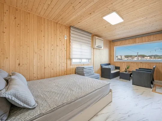 Busan Zio Club Caravan Pension - Busan