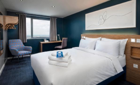 Premier Inn London Southwark (Southwark Station), London - 2026 Prices ...