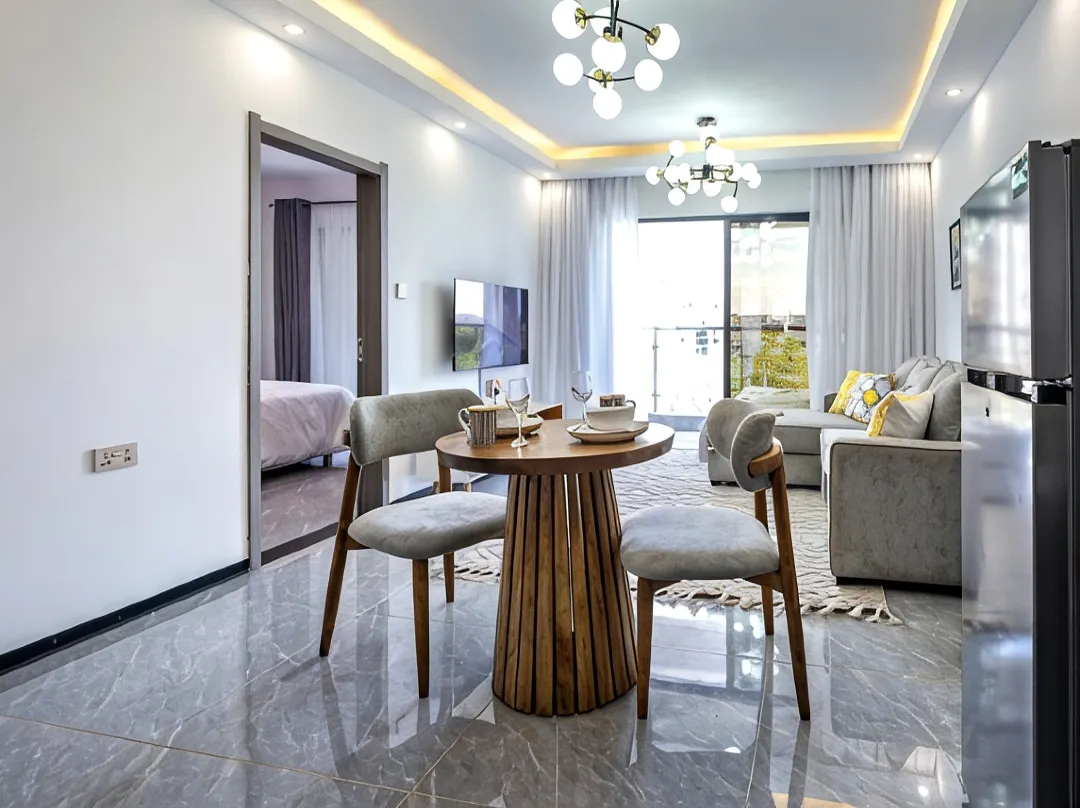 Nairobi Serviced Apartment; 1 Bedroom With Gym, Pool, Large Outdoor Balcony & City Views - Nairobi