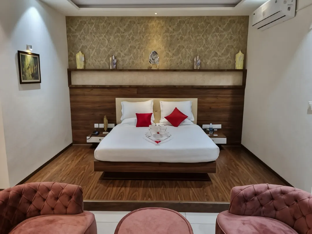 Happys Hotel - Hosur