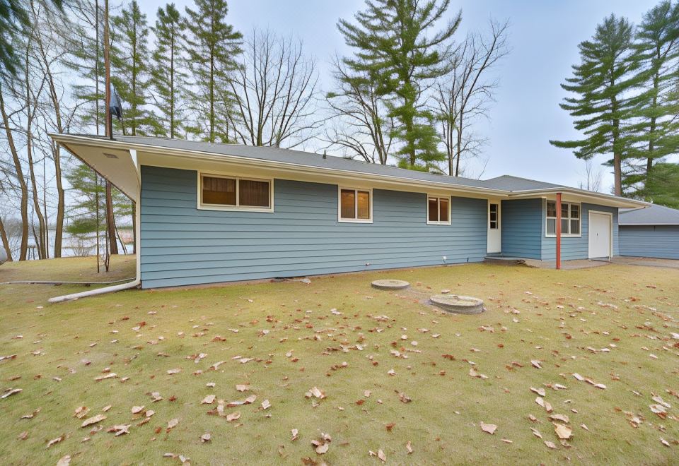 Waterfront Lake Holcombe Getaway w/ Dock, Willard: Latest Price ...