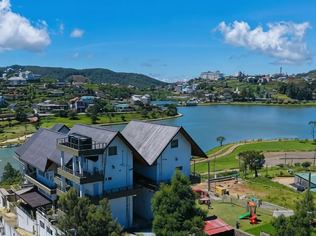 Queens Lake Cabin - Nuwara Eliya