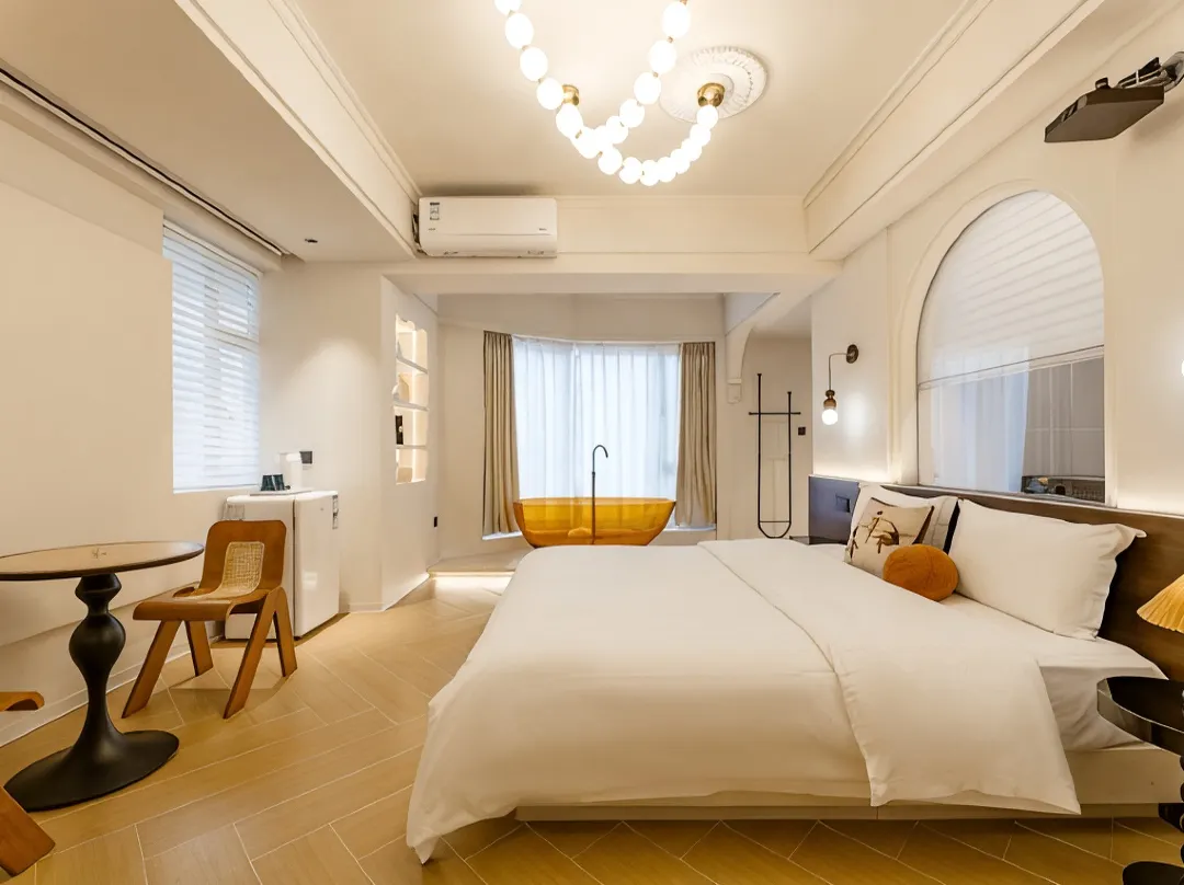 Guli Chunxi Road Pedestrian Street Homestay ) - 成都市