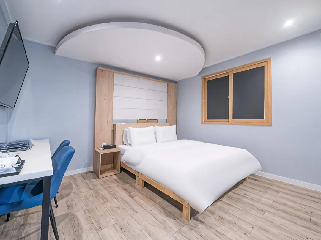Tongyeong Seaon Hotel - Tongyeong