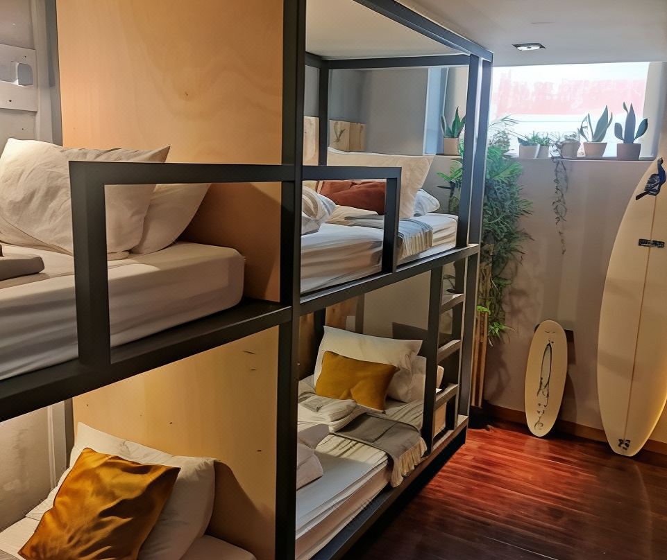 Caruma Surf Hostel & Suites - Matosinhos