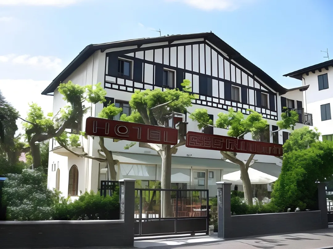 Logis Hôtel Bergeret Sport - Urrugne