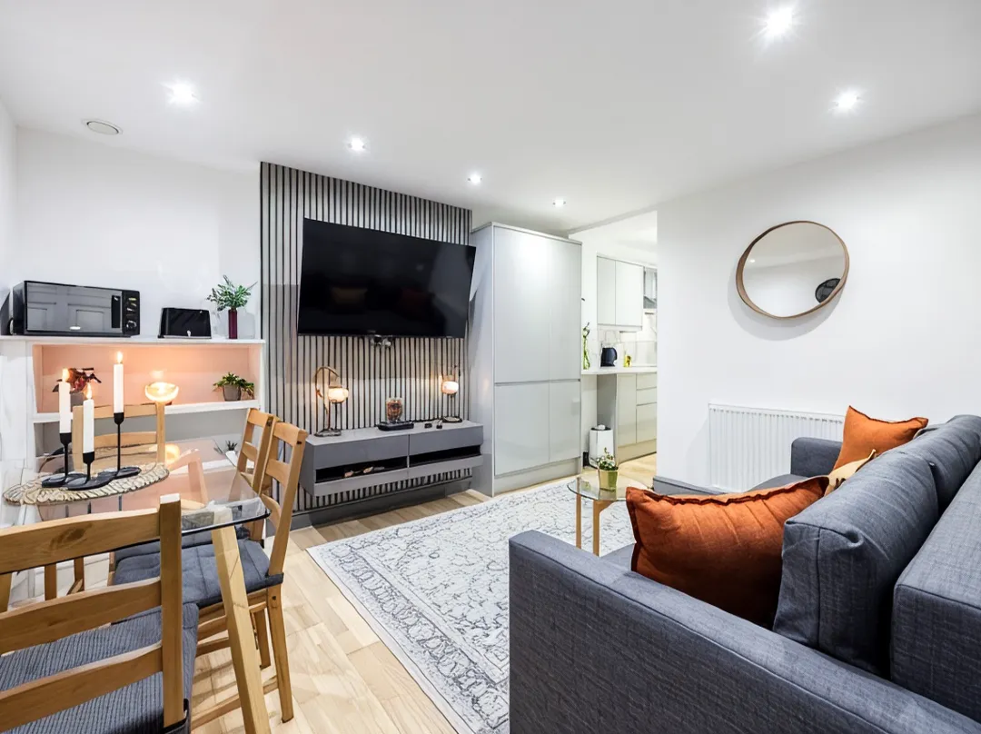 Hammersmith 3br Home | Heathrow Direct | Sleeps 8 - London