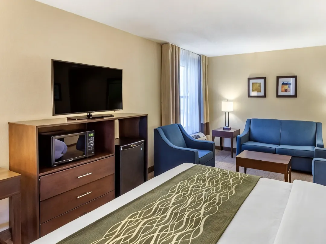 Comfort Inn - Clinton, NC
