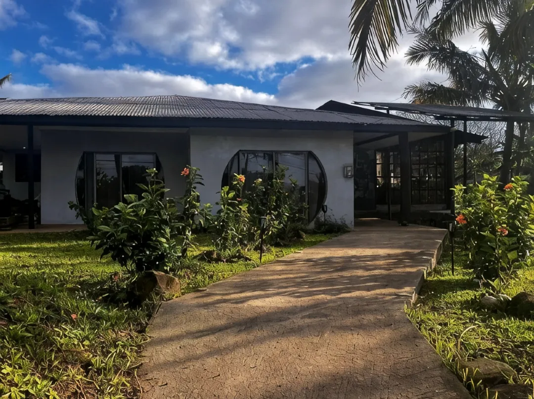 Hotel Hanau'eepe - Easter Island