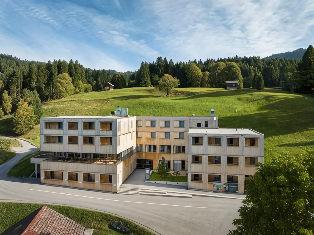 Jufa Hotel Laterns - Klangholzhus - Allgäu