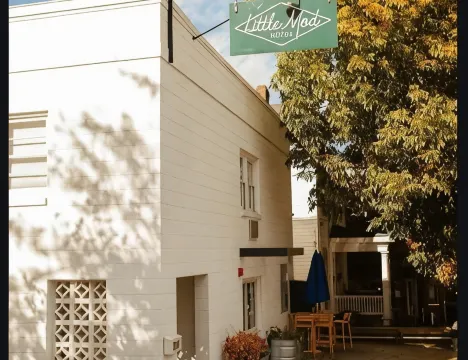 Little Mod Hotel At The University - Charlottesville, VA