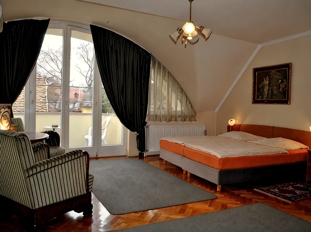 Barokk Antik Guest Hause - Kecskemét