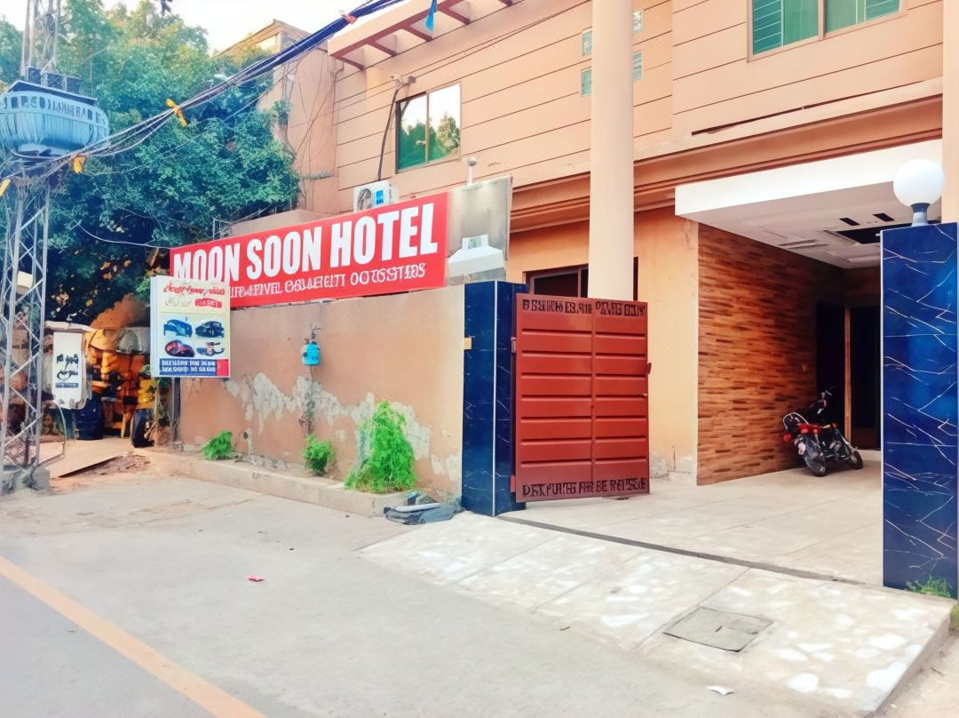 Moonsoon Hotel - Lahore