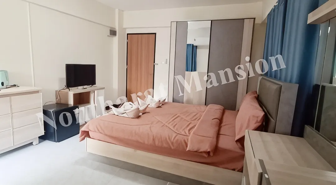 Nontharat Mansion -