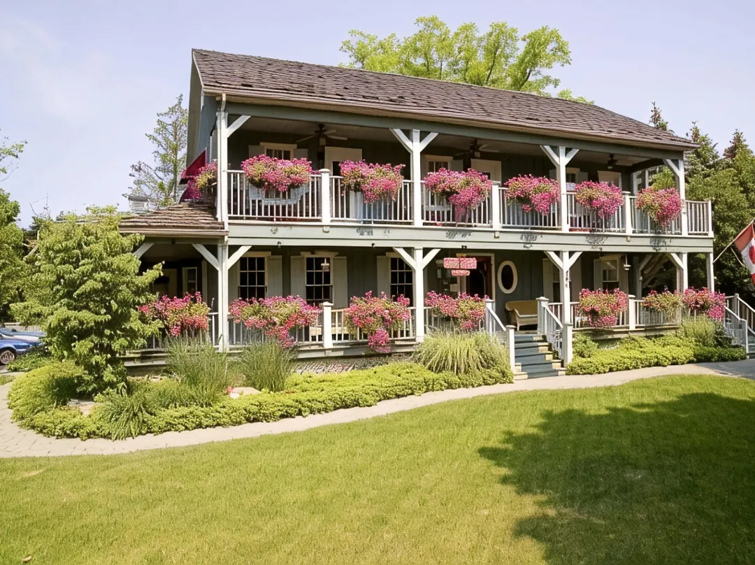 Weatherpine Inn - Niagara-on-the-Lake
