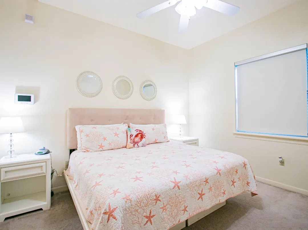 Luxurious Beachfront Retreat - Pool, Hot Tub, Wifi, Parking - South Padre Island, TX