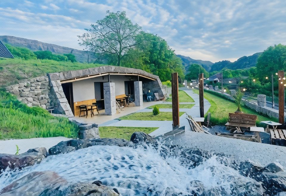 Hotel Hobbiton Near Vardzia Caves (Tmogvi) - 2026 Prices, Reviews ...