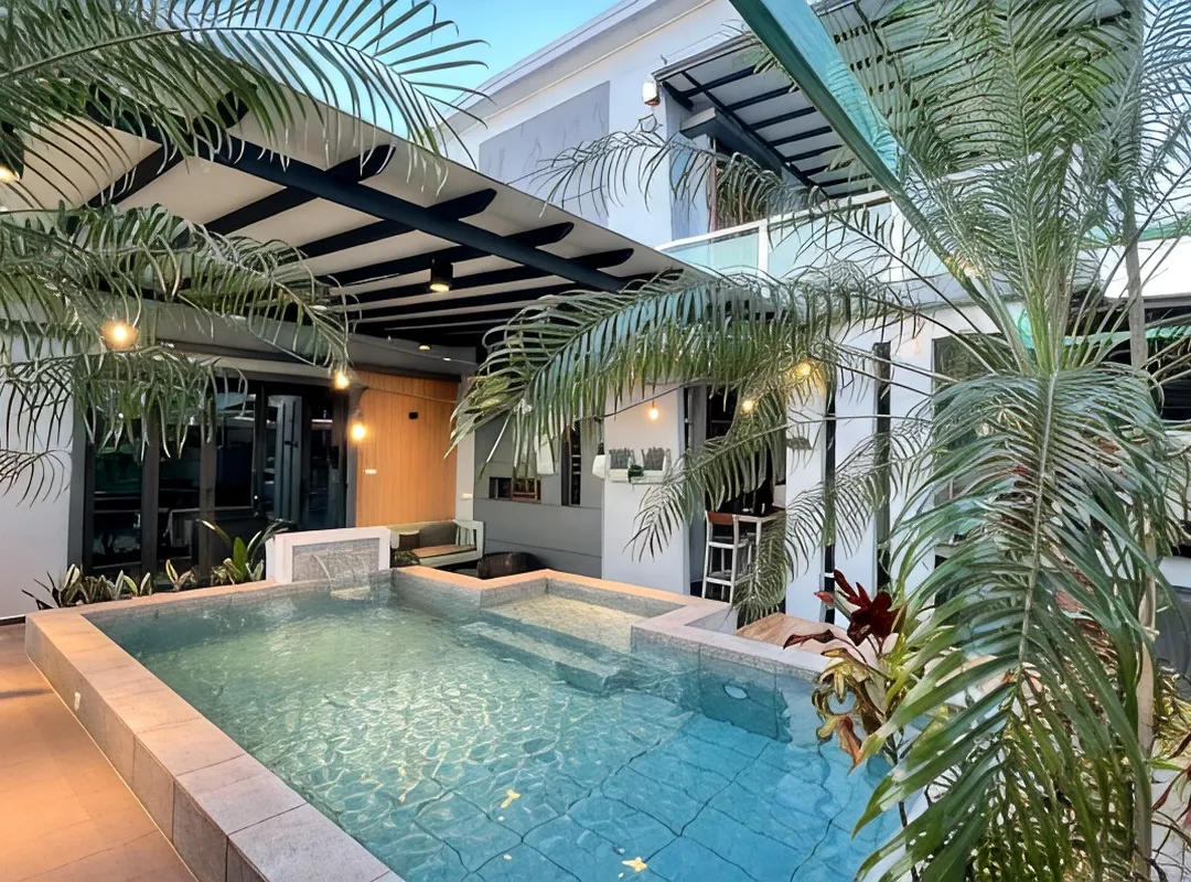 Hometel - The Hiijo Haus 5br With Private Pool - Johor Bahru