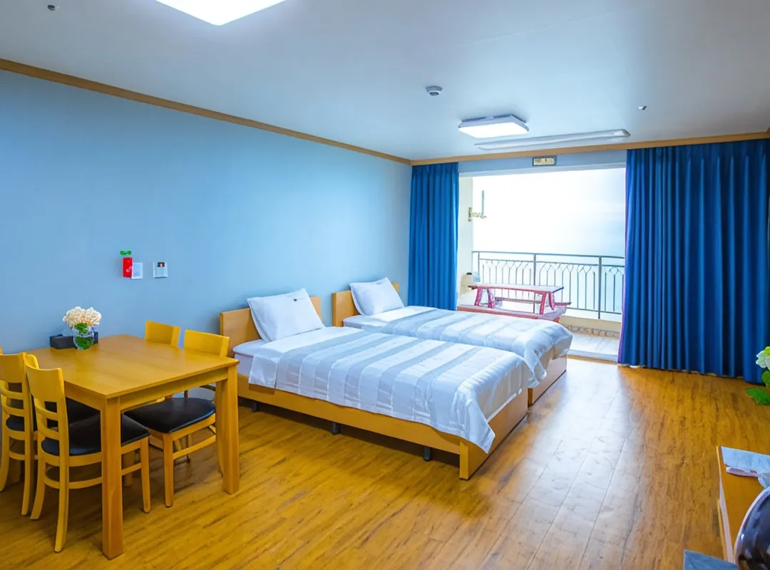 Taean Long Beach Family Hotel - Incheon