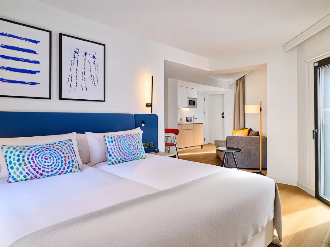 Apartamentos Luna Suites Granada - Granada