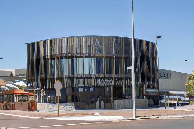 Unit Close To Airport, Hospital, Shops & Transport - Perth