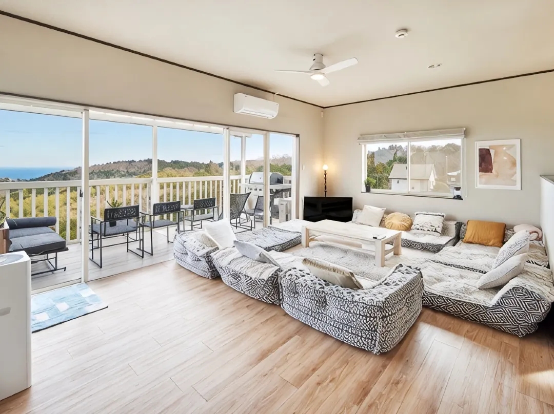 Maigre Terrace - Itó