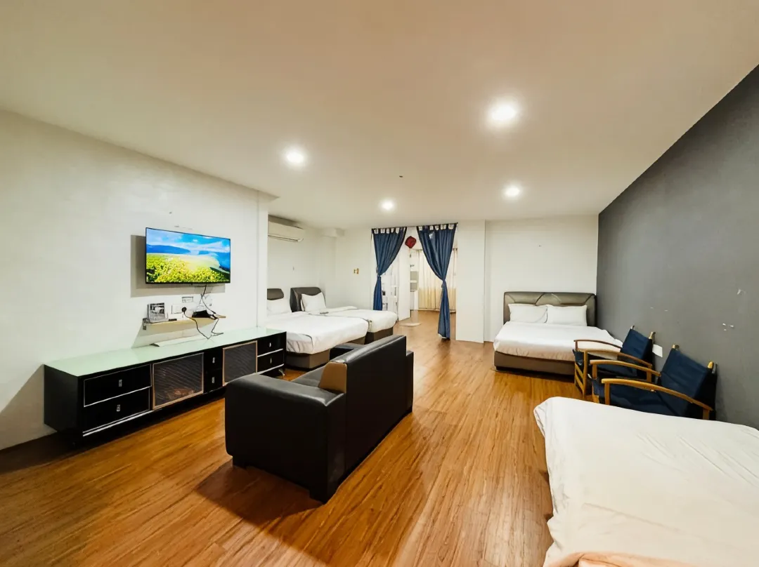 Hotel Traveler's Majestic Retreat, Located In The Heart Of Melaka - Malacca