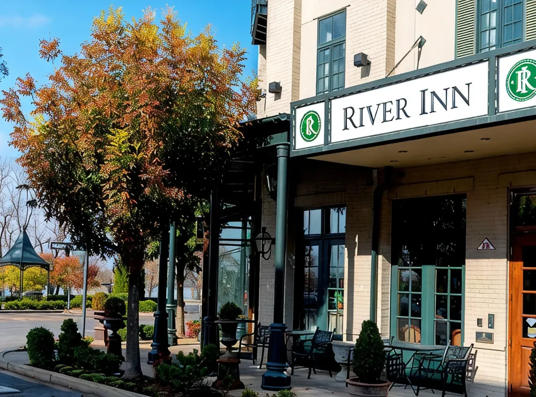 River Inn Of Harbor Town - Memphis, TN
